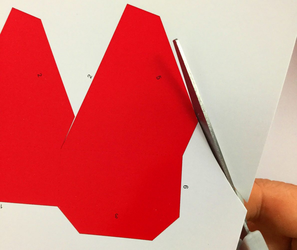 DIY Folded Paper Wreath with Free Template Tutorial - Make Breaks